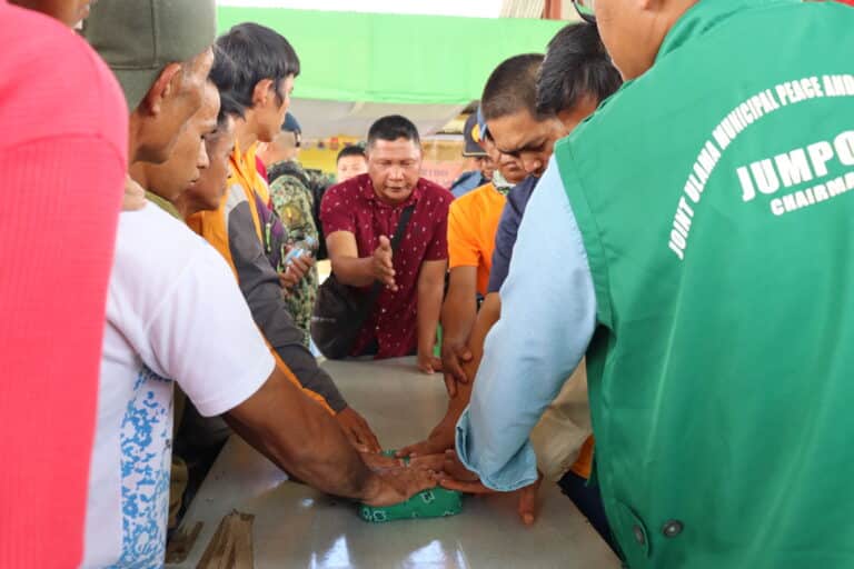 Tomawis' Story: How Nonviolence Can Break the Cycle of Vengeance